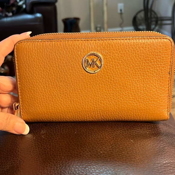 Bags | Mk Wallet | Poshmark